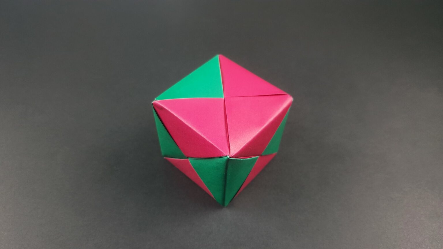 How To Make An Origami Cube: A Guide For Beginners - Professor Origami
